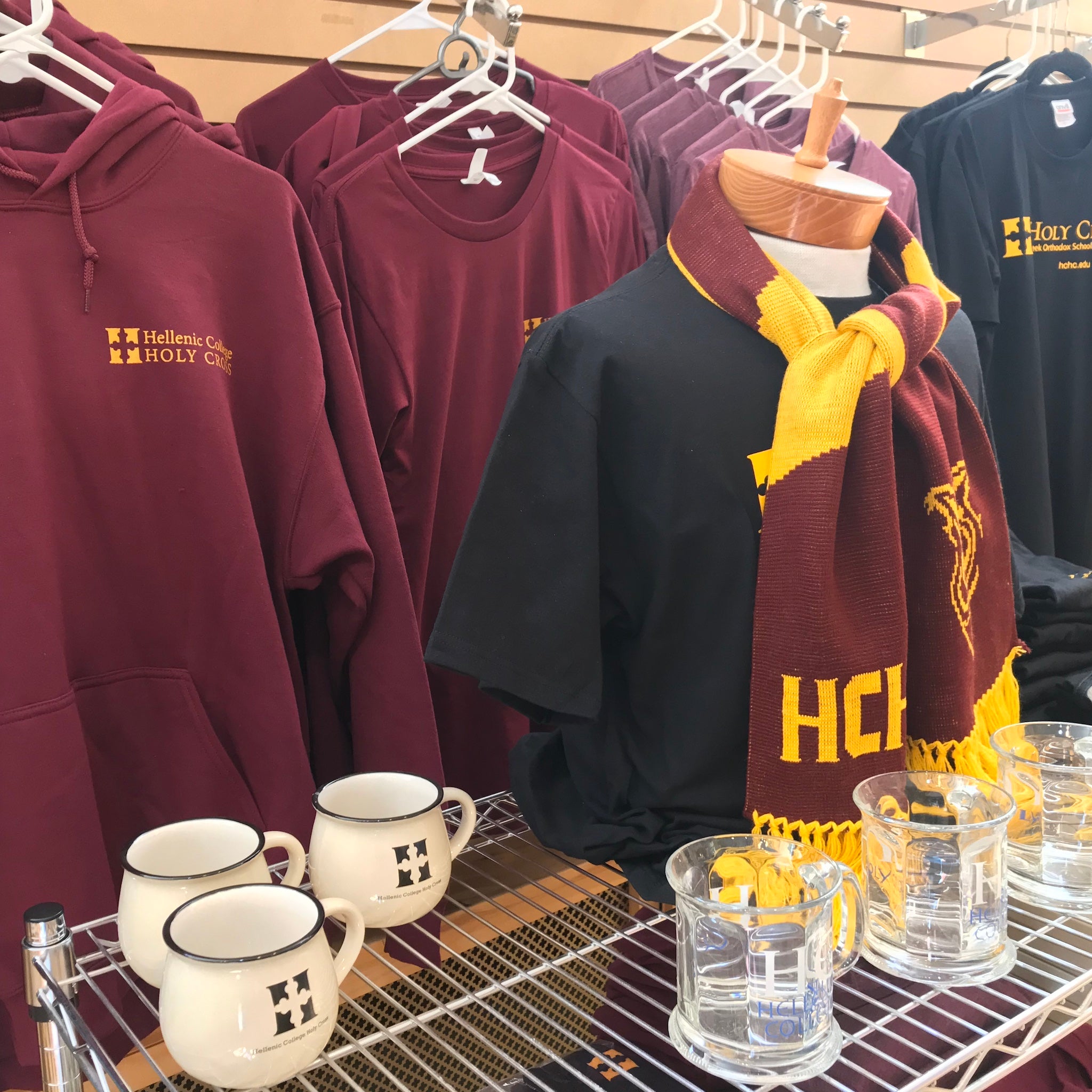 HCHC Merchandise – Holy Cross Bookstore